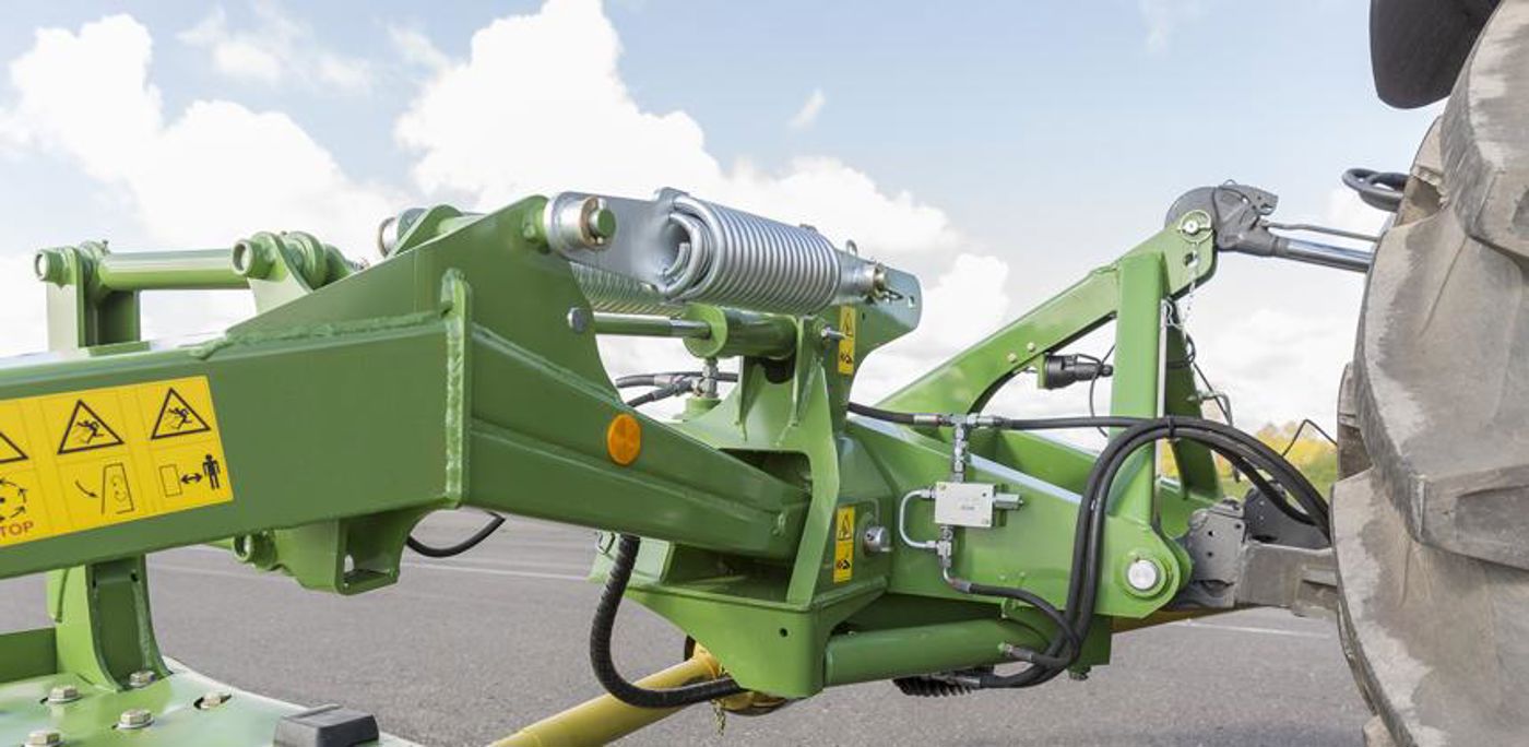 Krone : Une faucheuse de 4 m à repliage horizontal