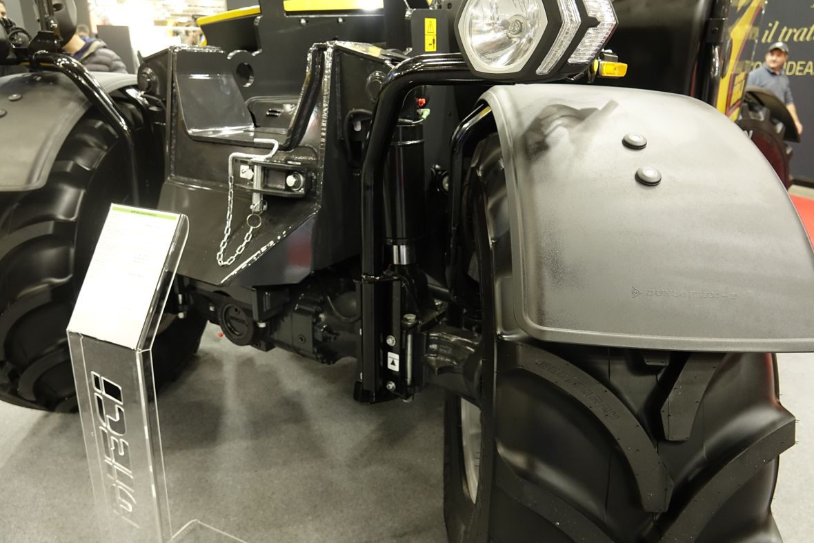 Dieci télescopique AgriMax 50.8 pont avant suspendu et transmission vario