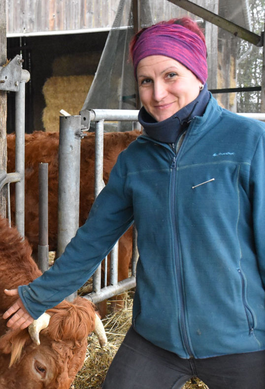 Elsa Auvillain : Entre ferme et famille, elle trace sa route