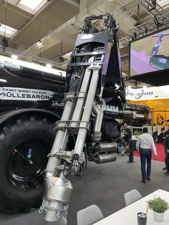 Kumm Technik : un impressionnant bras tourelle télescopique
