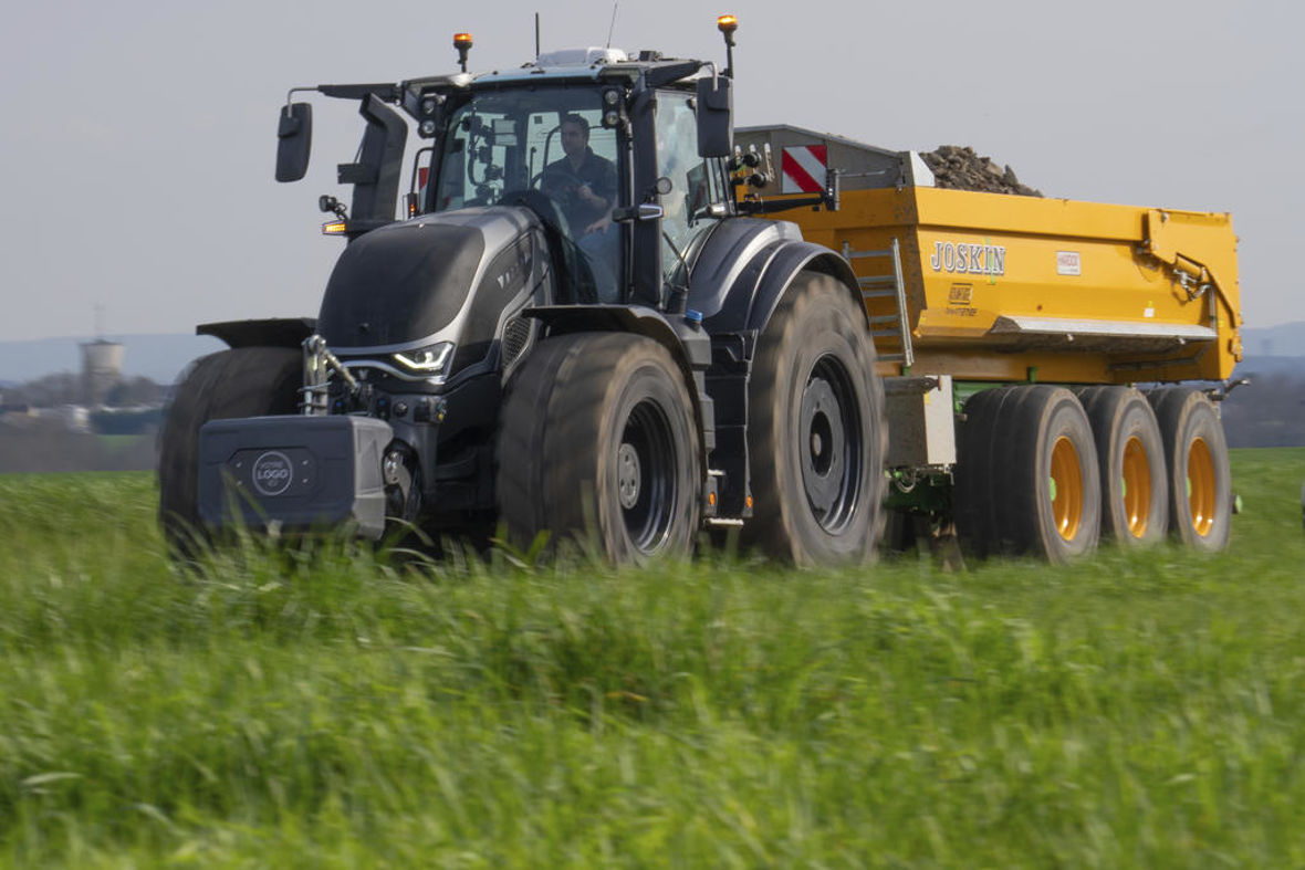 Valtra S416 : sobriété et efficacité finlandaises