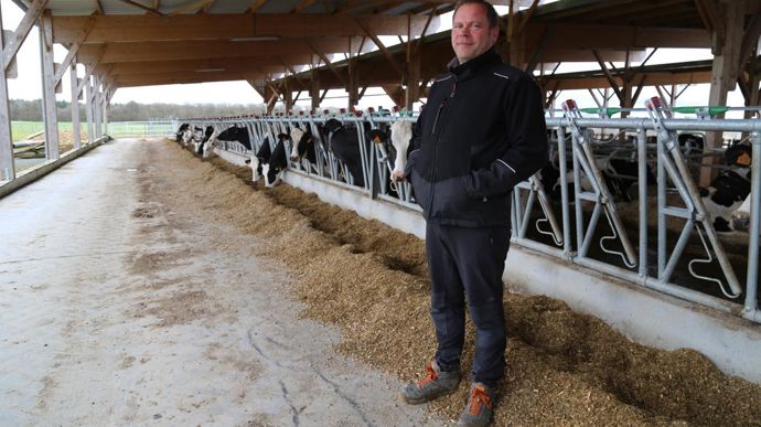 « Une ombrière pour loger nos vaches laitières