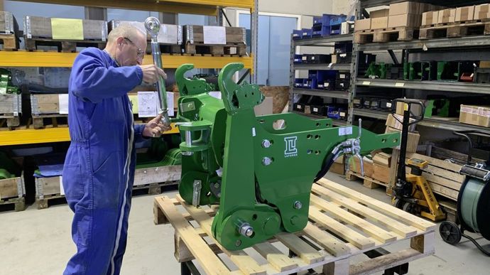 Laforge, le spécialiste du relevage avant, nous ouvre ses portes