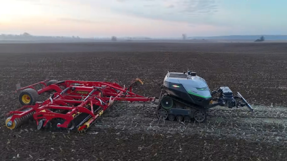 En 20 heures, le robot AgXeed de 230 ch a déchaumé 80 hectares