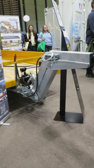Remorques Gourdon : le timon hydraulique, un plus